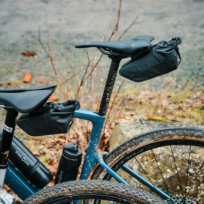 PINCLIP Medium Saddle Bag + Base | Fidlock USA